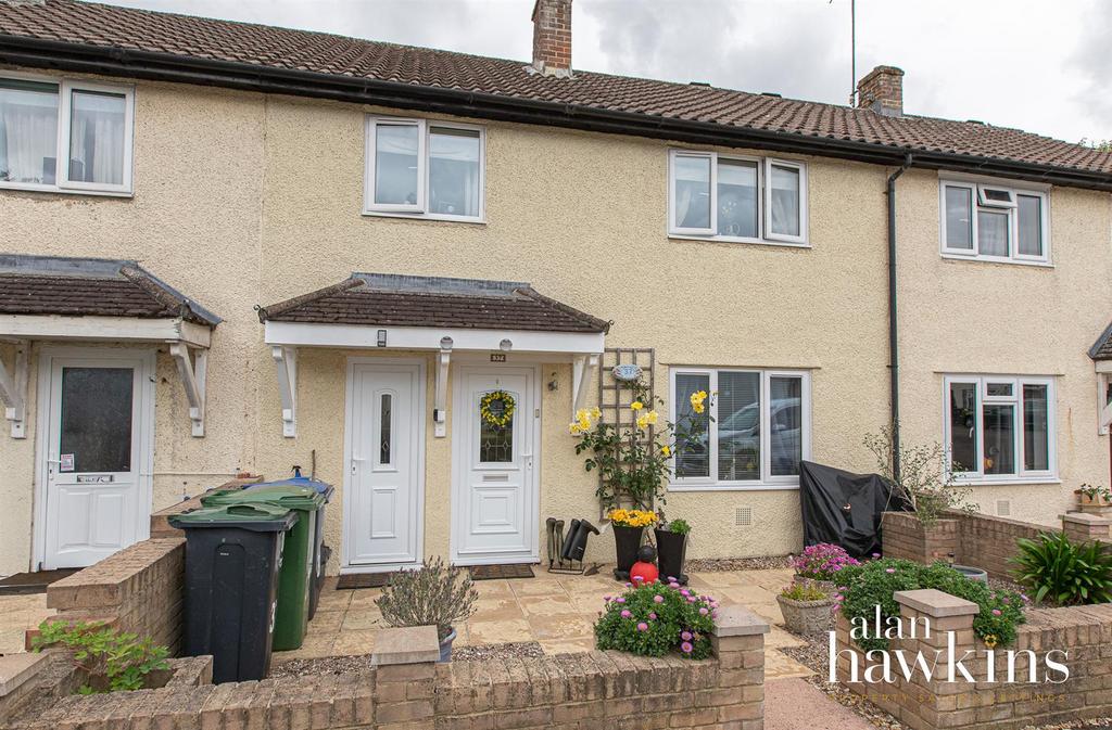Britannia Crescent, Lyneham, Chippenham 3 bed terraced house for sale ...