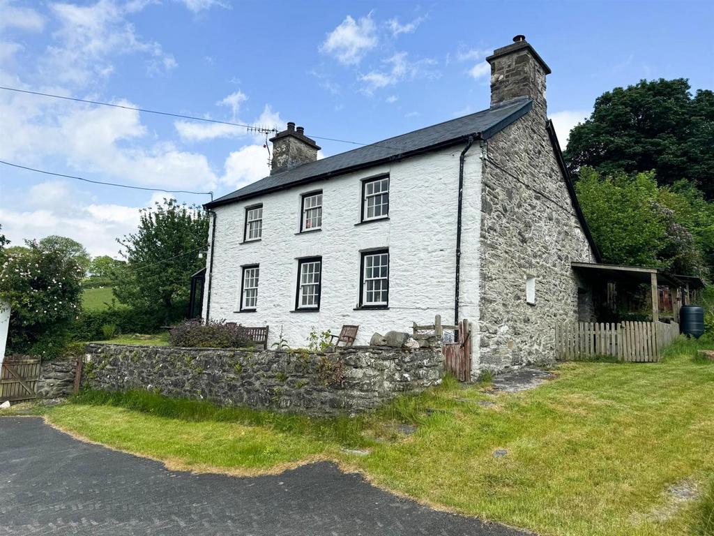 Tre'r Ddol 3 bed detached house for sale - £395,000