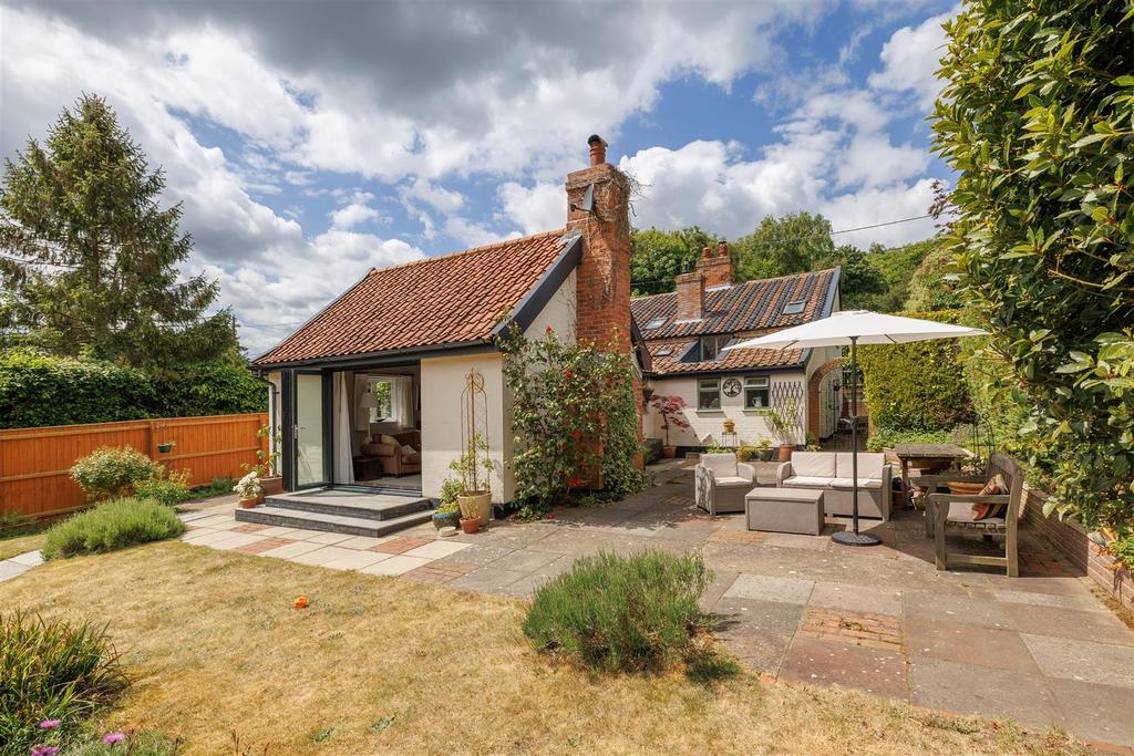 Blyford Lane, Wenhaston IP19 4 bed detached house for sale - £600,000