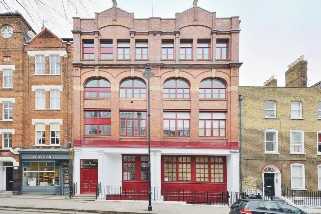 Cross Street, Islington, London, N1 2 bed flat - £4,000 pcm (£923 pw)