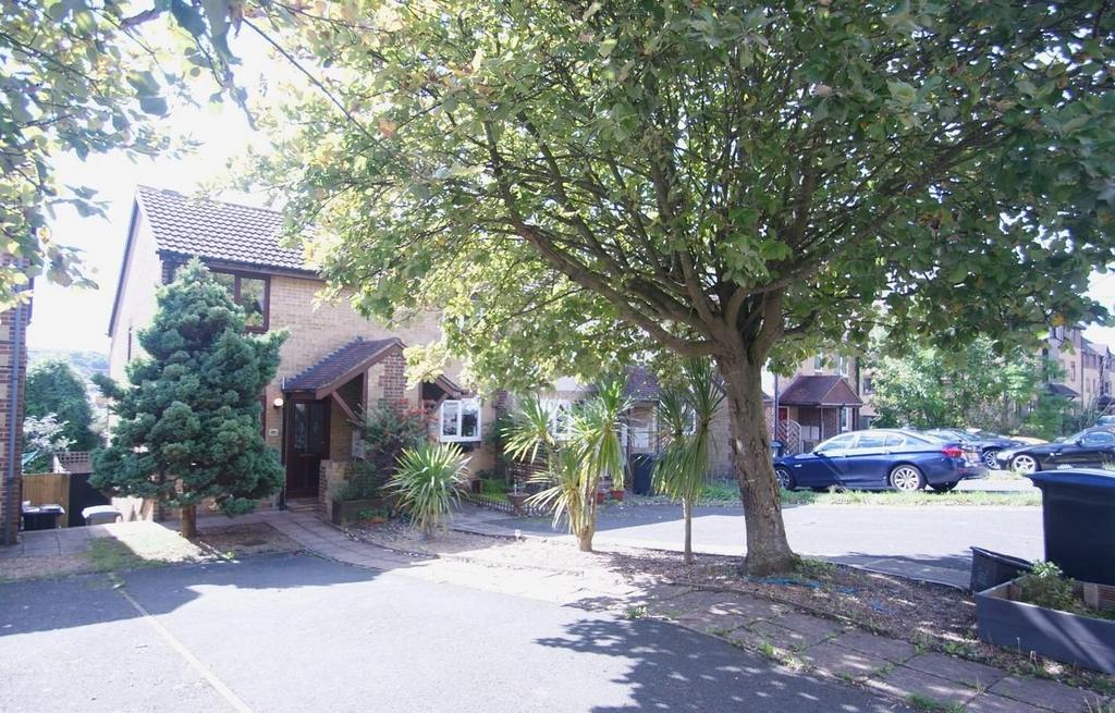 Mayfield Avenue, Dover, Kent, CT16 2 bed end of terrace house to rent ...