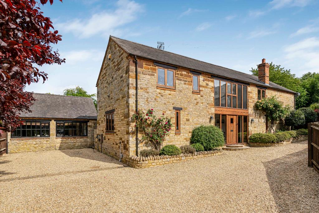Bradden, Towcester, Northamptonshire 4 bed barn conversion for sale - £ ...