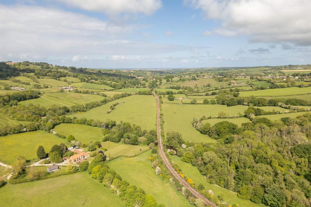 Low Newbiggin North Farm, Aislaby... 5 bed house for sale - £875,000