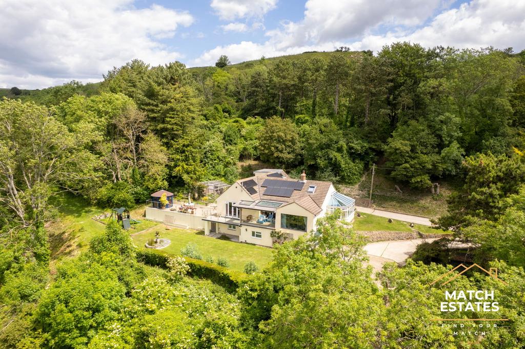 Chalk Pit, Folkestone CT18 6 bed detached house for sale - £1,000,000