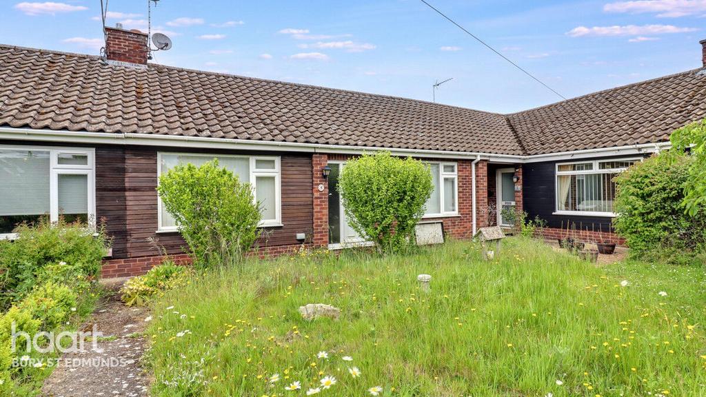 Reed Place, Rougham, Bury St Edmunds 2 bed bungalow for sale - £185,000
