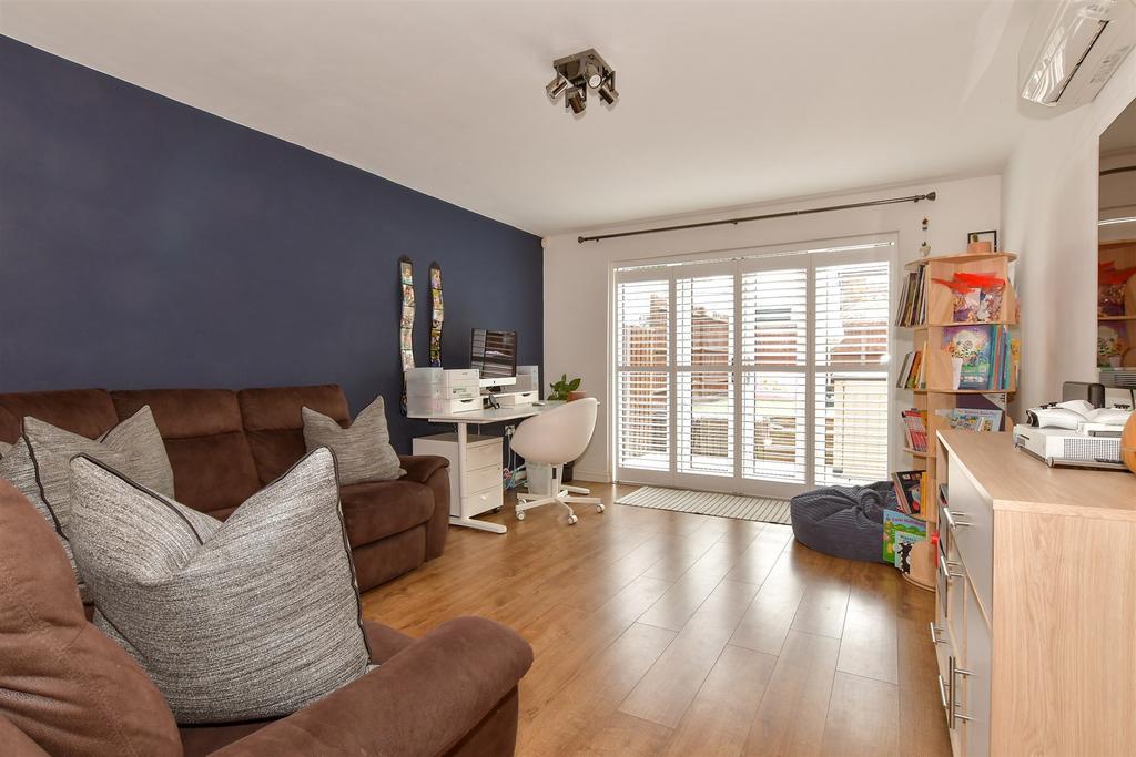 High Street, Lower Stoke, Rochester... 4 bed semi-detached house for ...