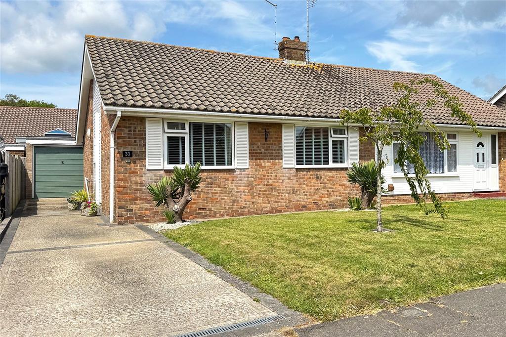 Chantryfield Road, Angmering... 2 bed bungalow - £375,000