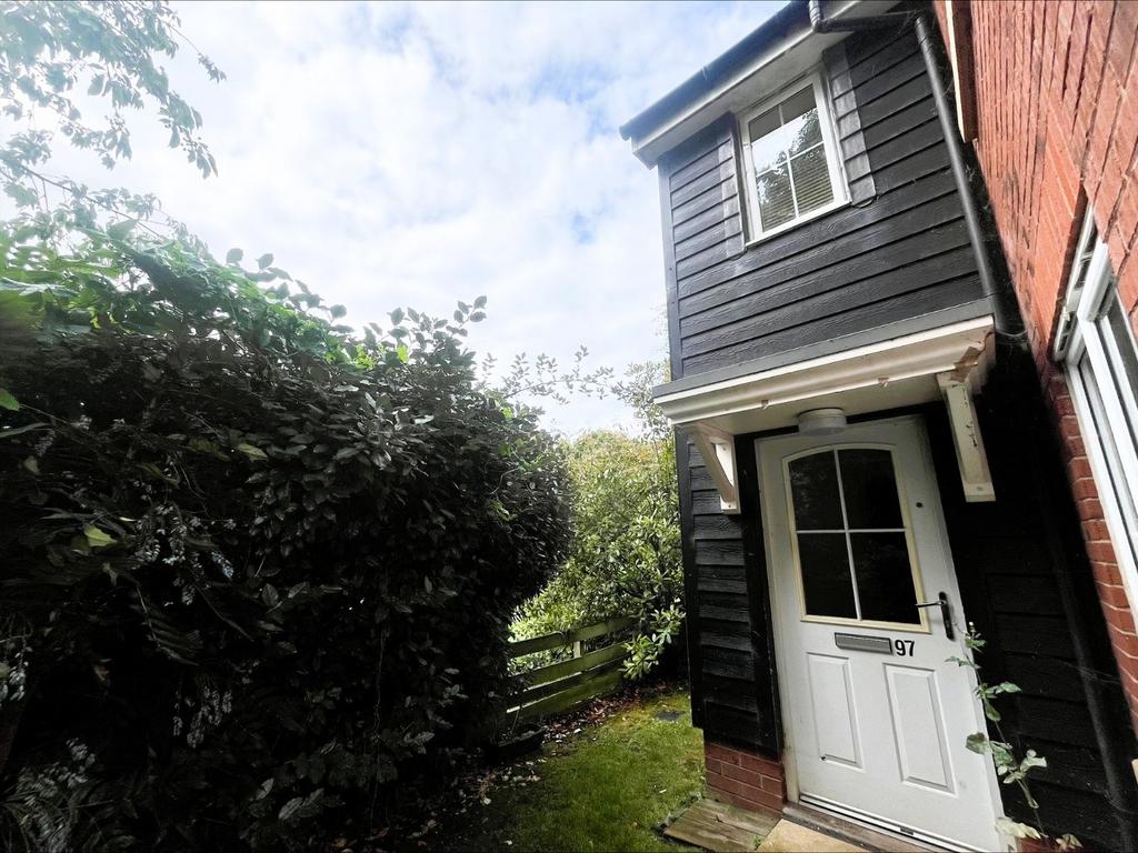 Stavely Way, Gamston, Nottingham... 2 bed property - £900 pcm (£208 pw)