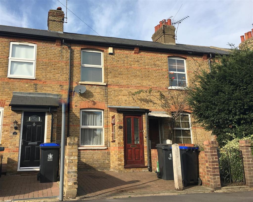 Newtown Road, Denham 2 bed cottage - £1,400 pcm (£323 pw)