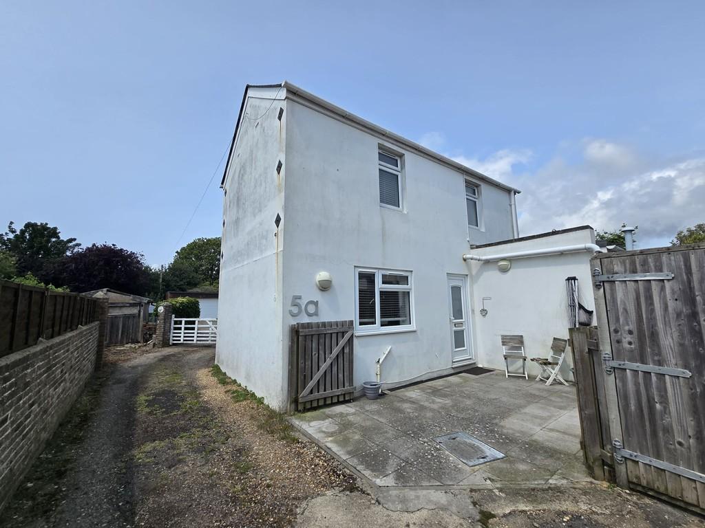 Southview Road, Southwick BN42 2 bed cottage - £325,000