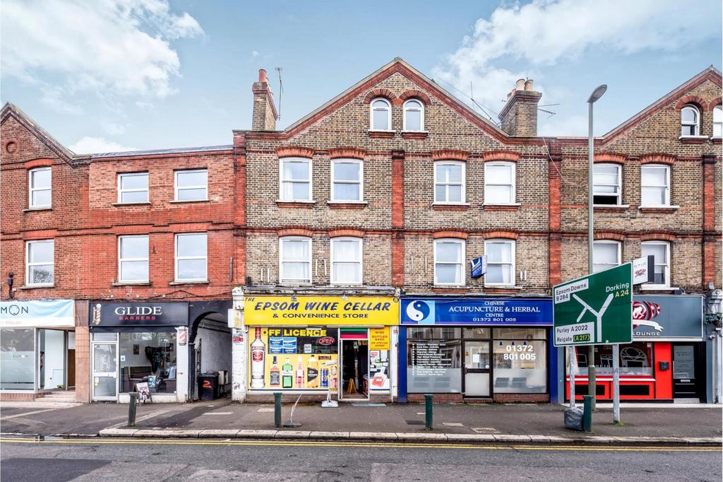 East Street, Epsom, KT17 1 bed flat - £1,150 pcm (£265 pw)