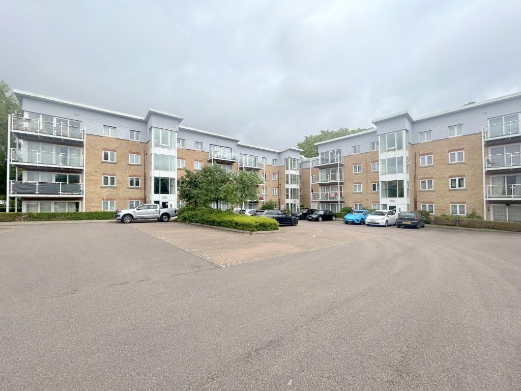 Primrose Close, Luton, LU3 1EU 2 bed apartment - £1,200 pcm (£277 pw)