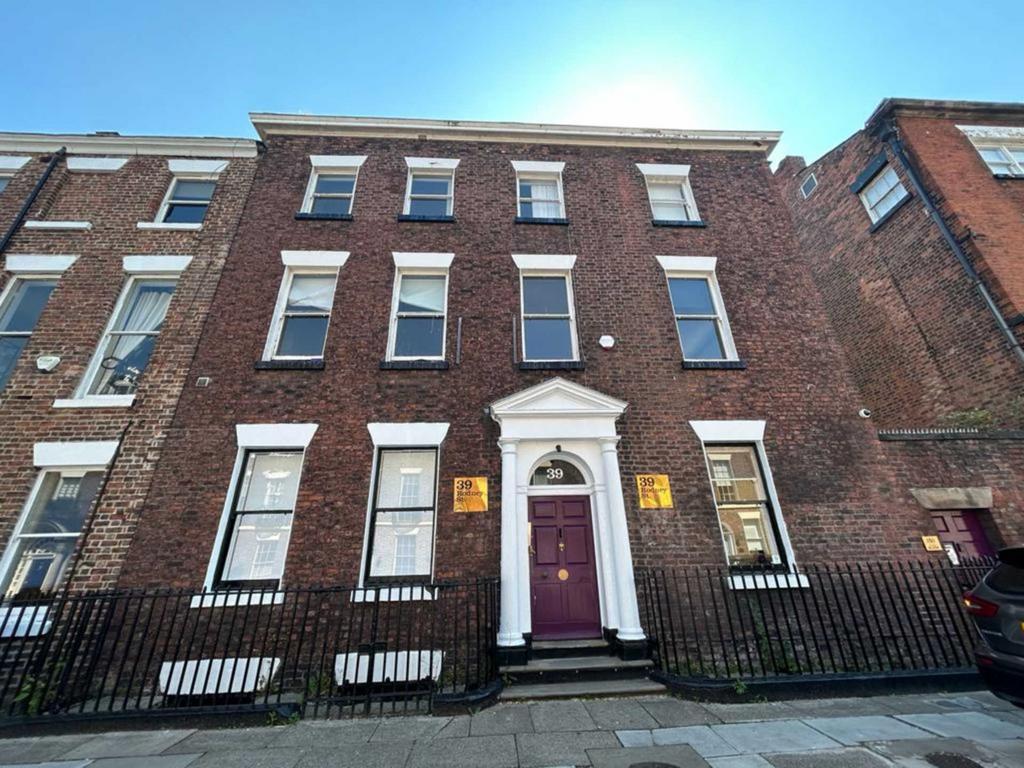 Rodney Street, Liverpool, Merseyside, L1 Office - £450 pcm (£104 pw)
