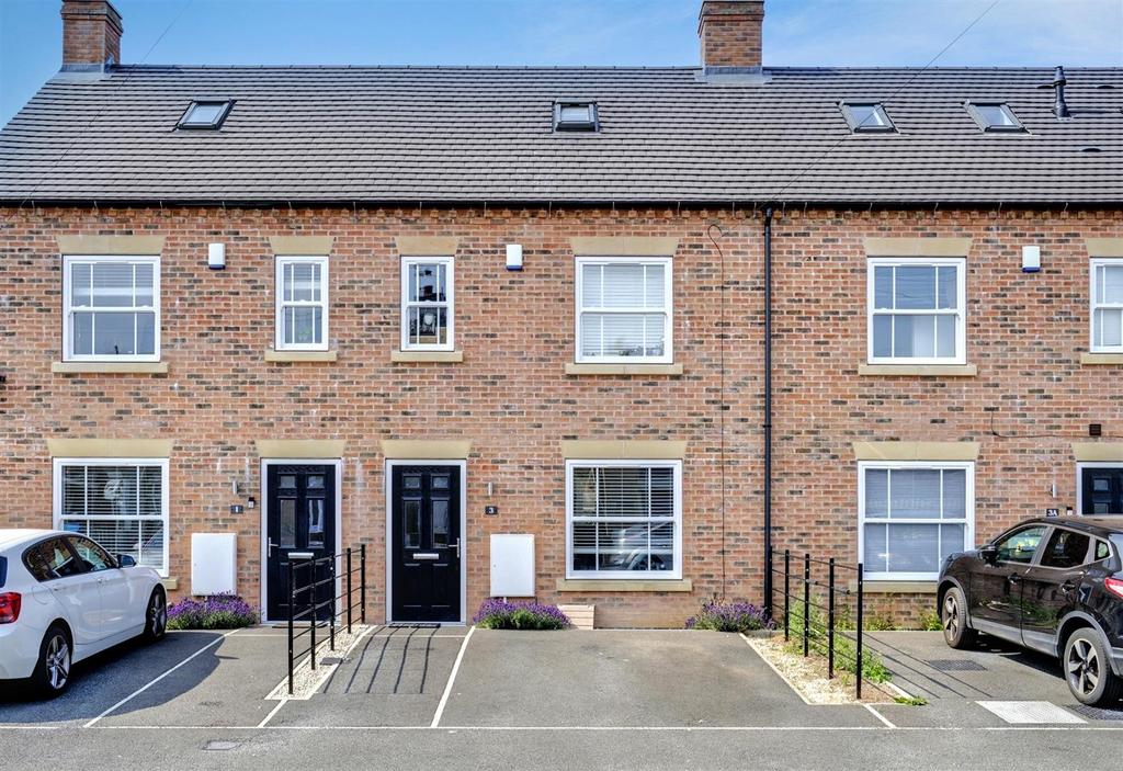 Highfield Street, Long Eaton 3 bed terraced house for sale - £240,000