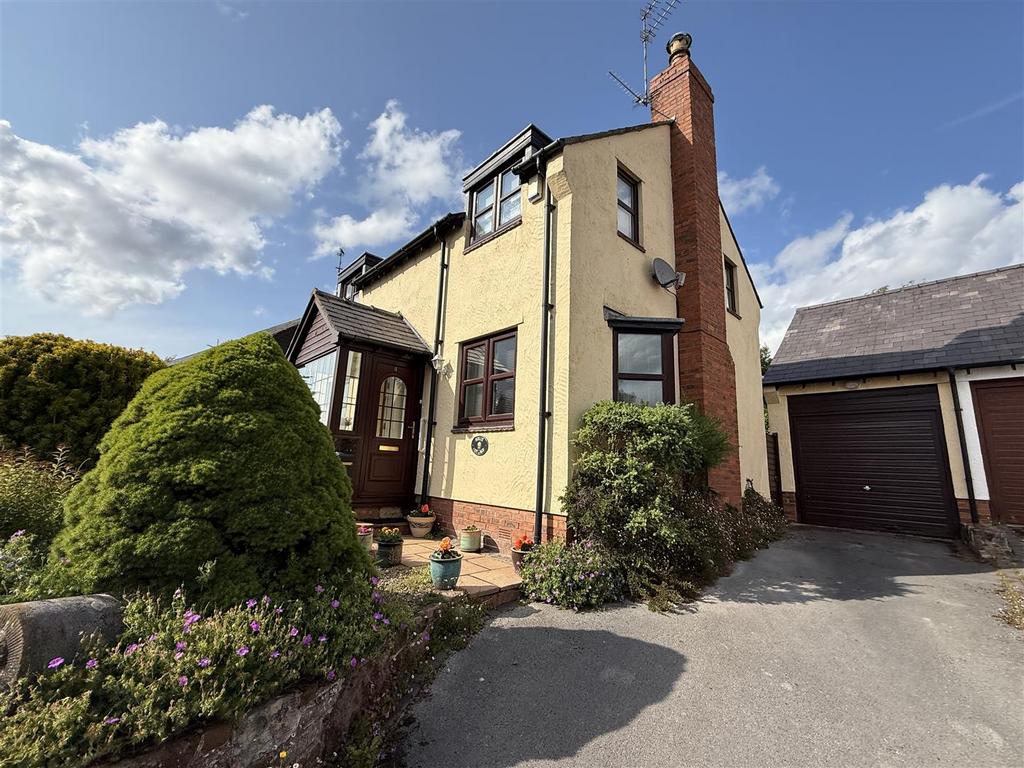 Tithebarn Close, Heswall, Wirral 2 bed cottage - £450,000