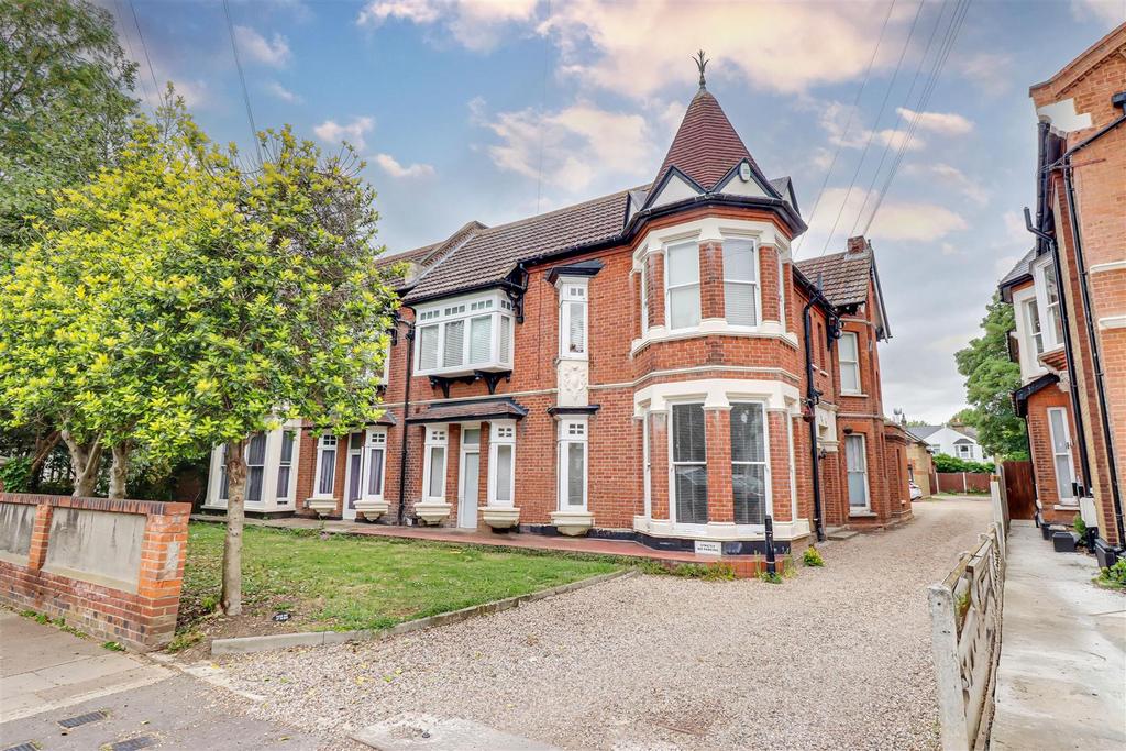 St. Vincents Road, Westcliff-on-Sea SS0 1 bed flat for sale - £190,000