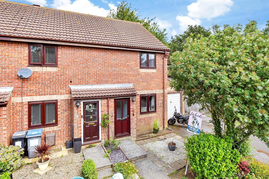 Poplar Drive, Elvington, Dover, Kent 2 bed semi-detached house for sale ...
