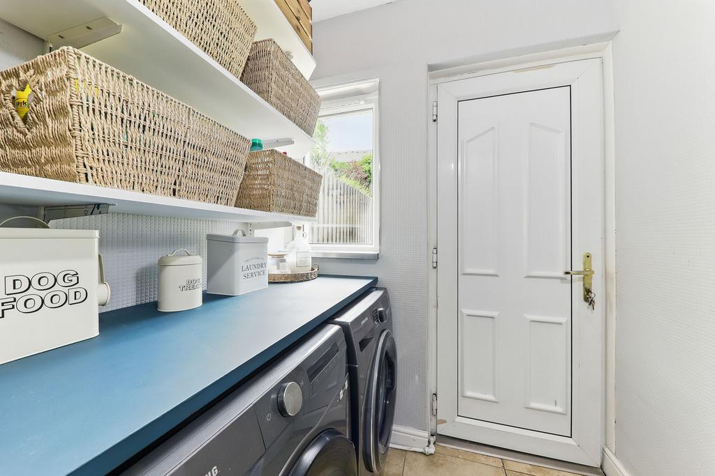 Windy Bank, Colne, BB8 3 bed terraced house for sale - £129,995