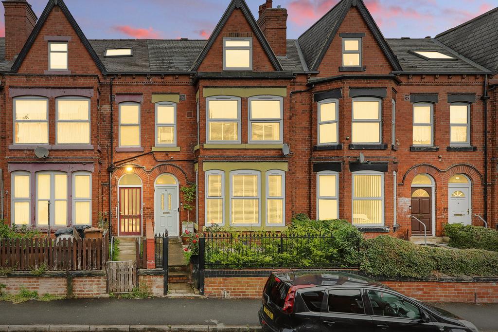 Hamilton Avenue, Leeds, LS7 5 bed terraced house for sale - £325,000