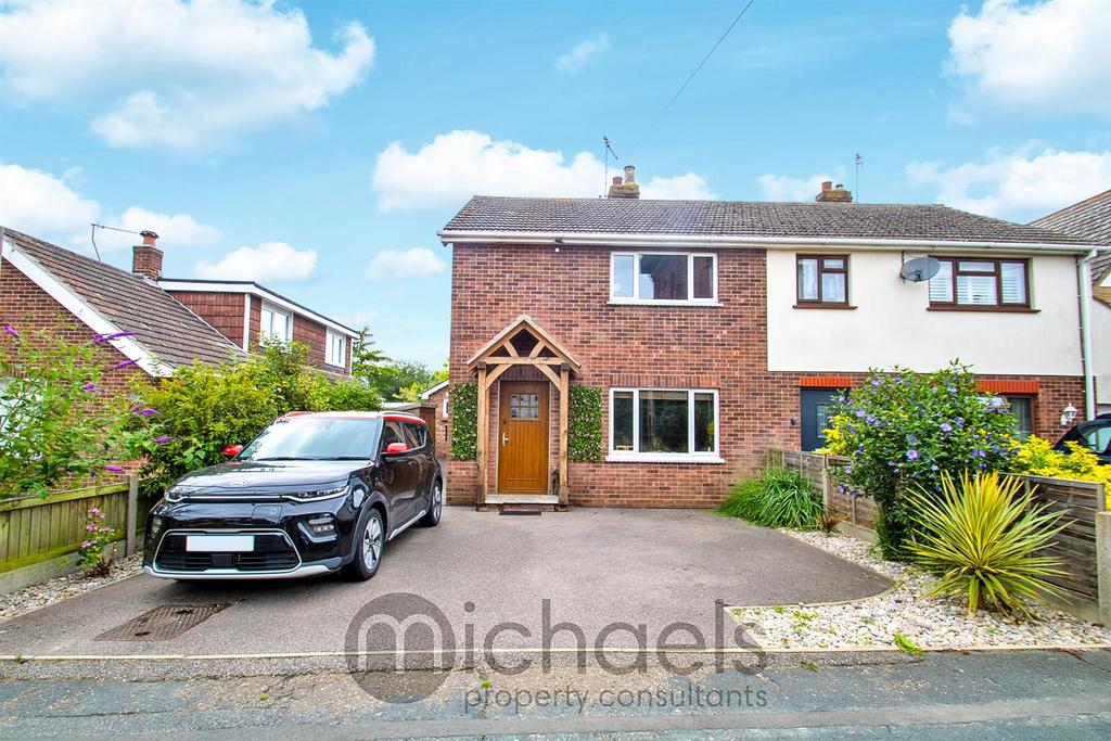 Tower Road, Wivenhoe, CO7 9QF 4 bed semi-detached house - £2,100 pcm (£ ...