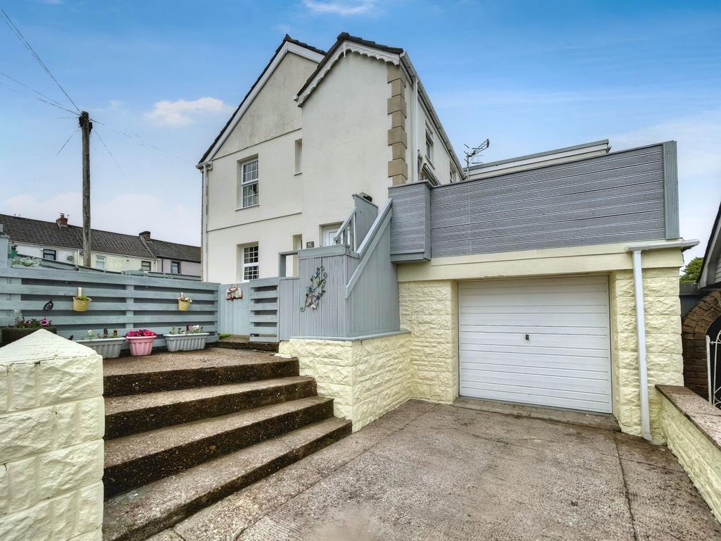 Llangyfelach Road, Swansea SA5 3 bed semi-detached house - £180,000