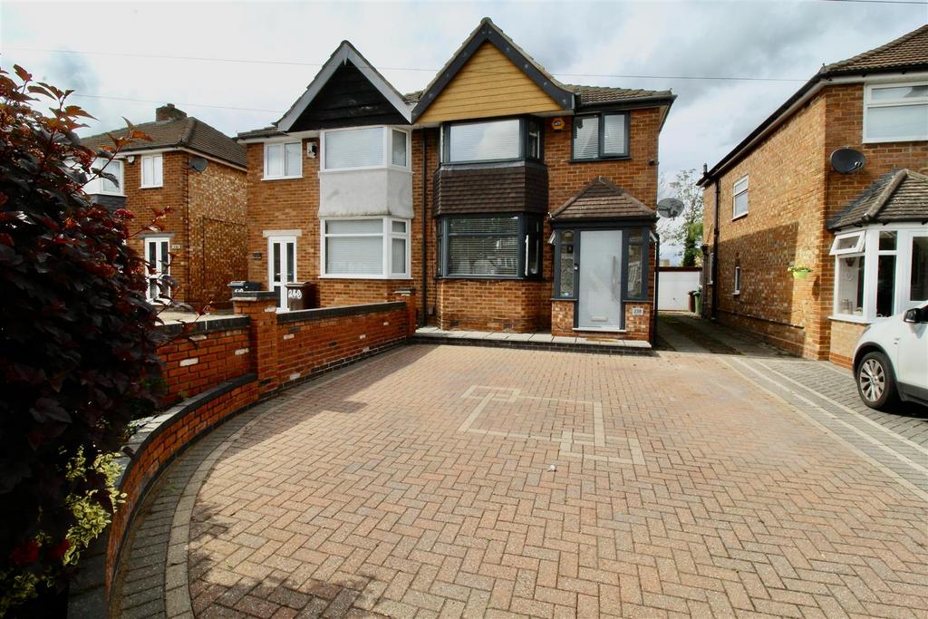 Cooks Lane, Birmingham B37 3 bed semi-detached house - £279,950