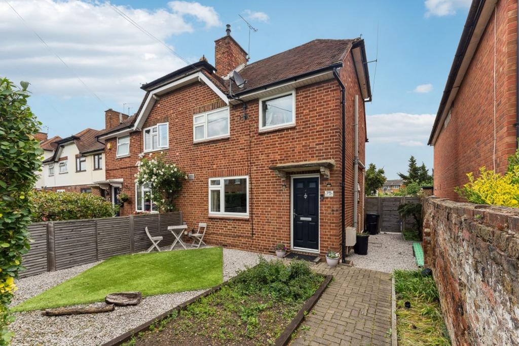 Cowley Mill Road, Uxbridge, UB8 3 bed semi-detached house for sale - £499,950