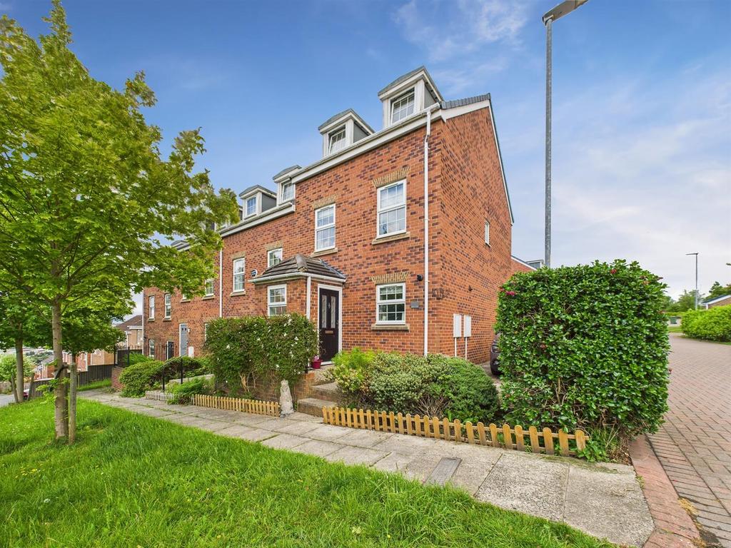 Masseys View, Blaydon-On-Tyne NE21 3 bed semi-detached house - £199,950