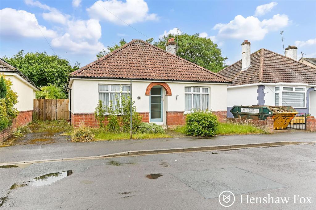 Northlands Road, Whitenap, Romsey... 2 bed detached bungalow for sale ...
