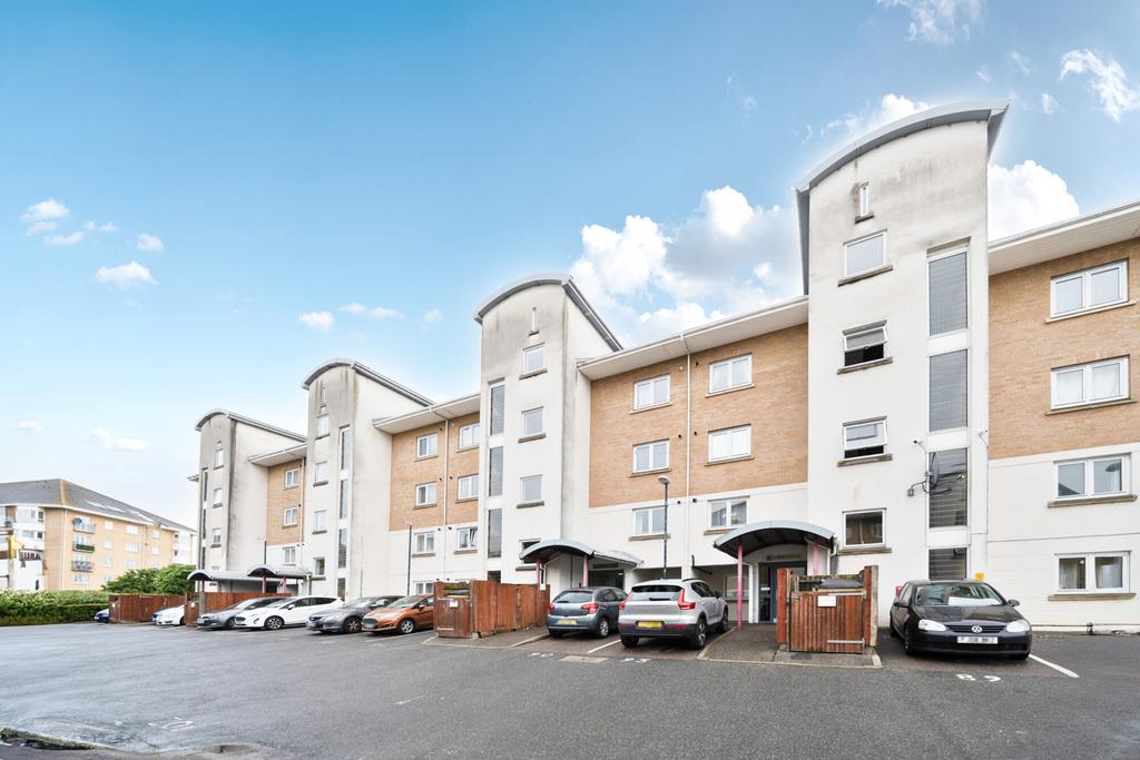 Chichester Wharf, Erith 2 bed apartment for sale - £260,000