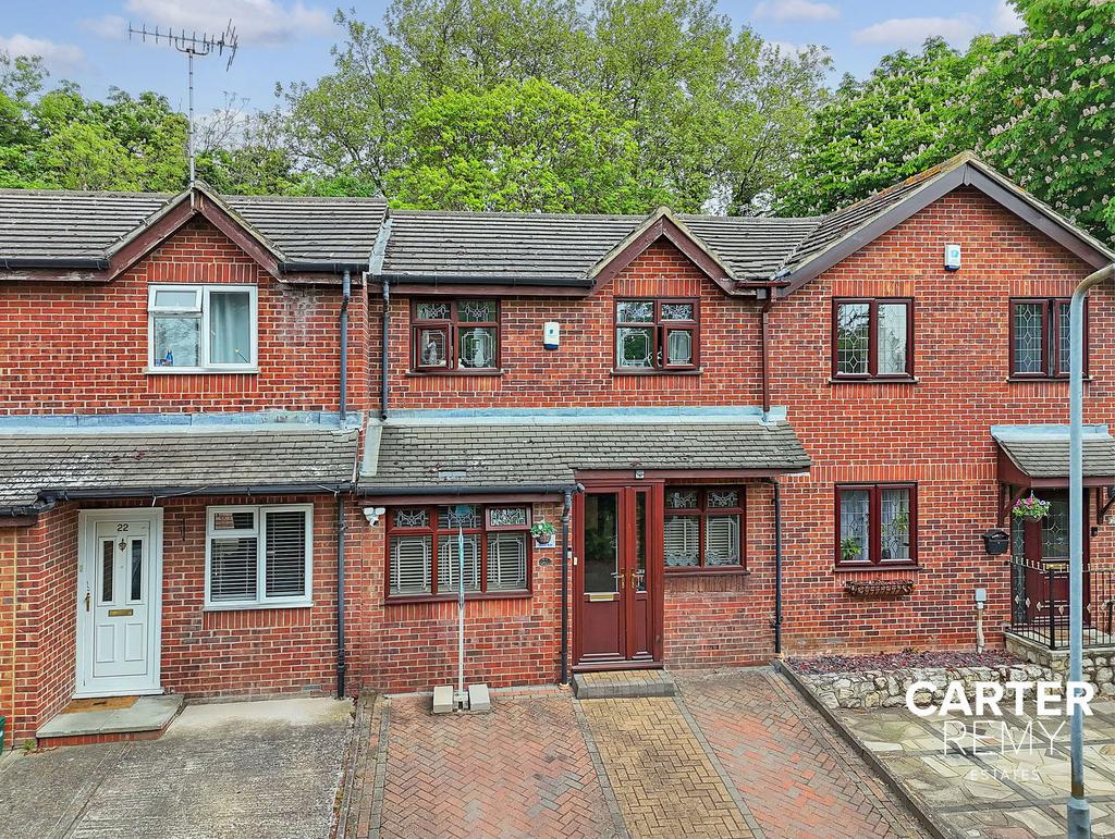 Linnet Way, Purfleet, RM19 3 bed terraced house for sale - £370,000