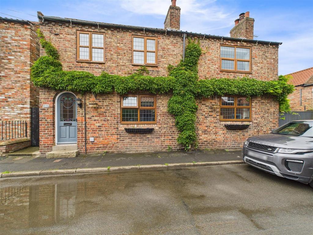 6 Foston Lane, North Frodingham... 4 bed semi-detached house for sale ...