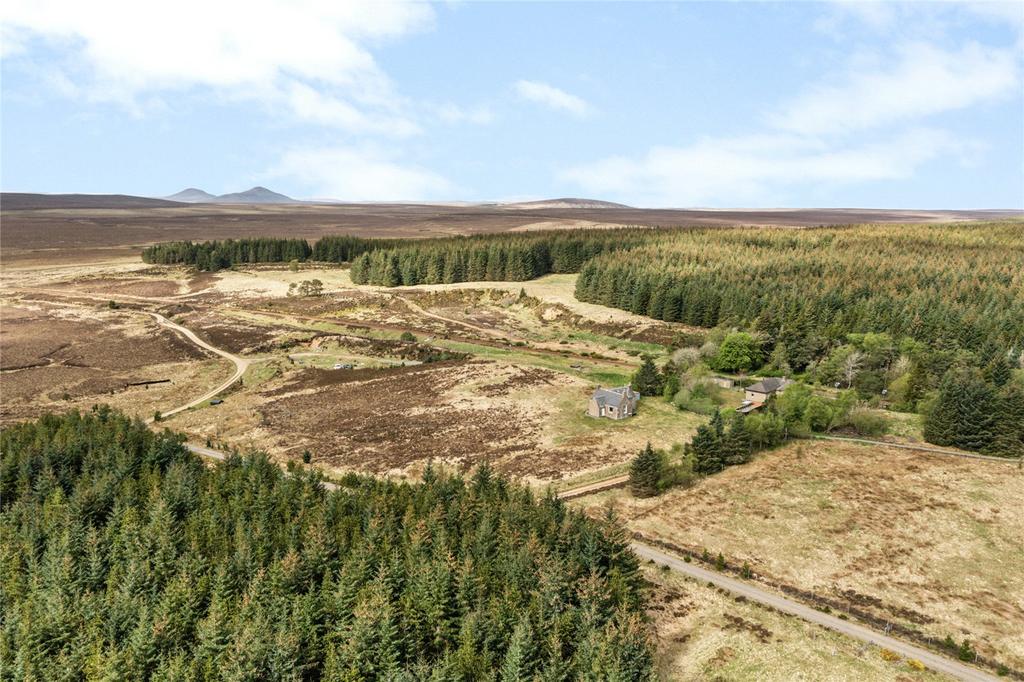 Altnabreac, Halkirk, Highland 2 bed detached house - £120,000