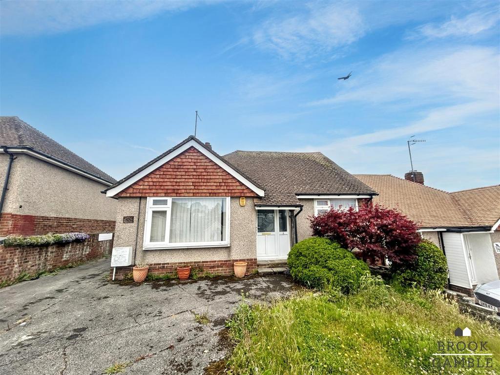 Selmeston Road, Eastbourne BN21 3 bed bungalow - £415,000