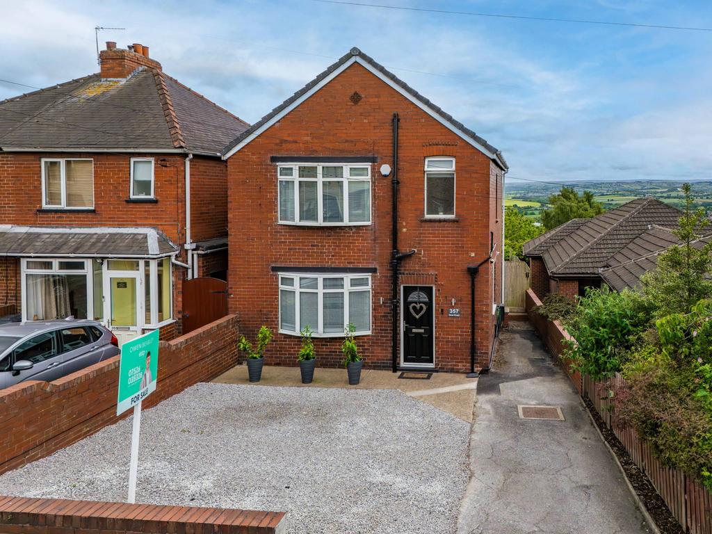New Road, Barnsley S75 3 bed detached house for sale - £260,000