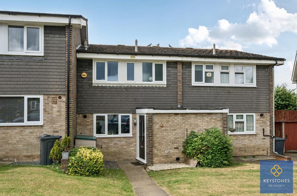 Downham Close, Collier Row, RM5 3 bed terraced house - £400,000