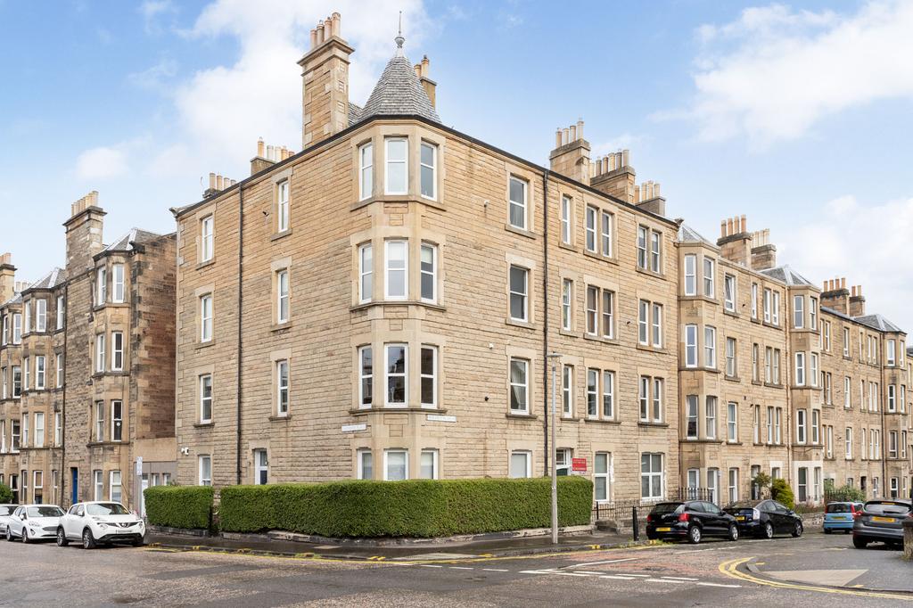 Merchiston Grove, Shandon, Edinburgh... 1 bed flat for sale - £210,000