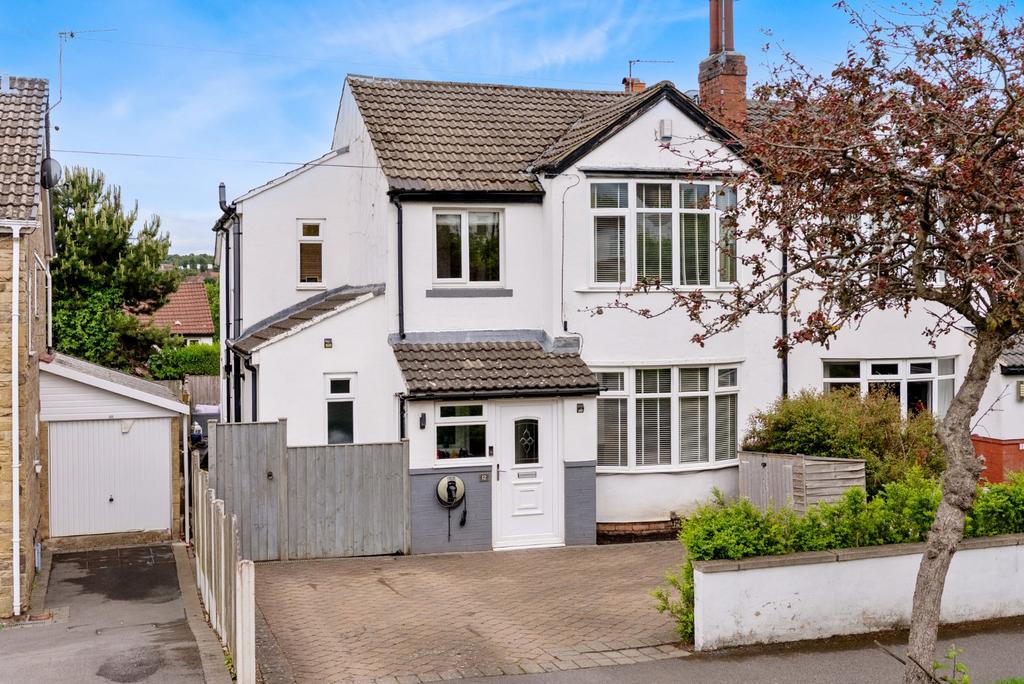 Brownberrie Drive, Horsforth, Leeds... 4 bed semi-detached house for ...