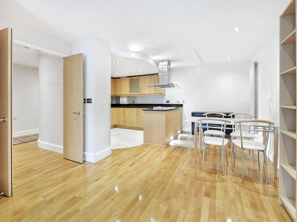 Millharbour, Canary Wharf, E14 2 bed apartment - £2,496 pcm (£576 pw)
