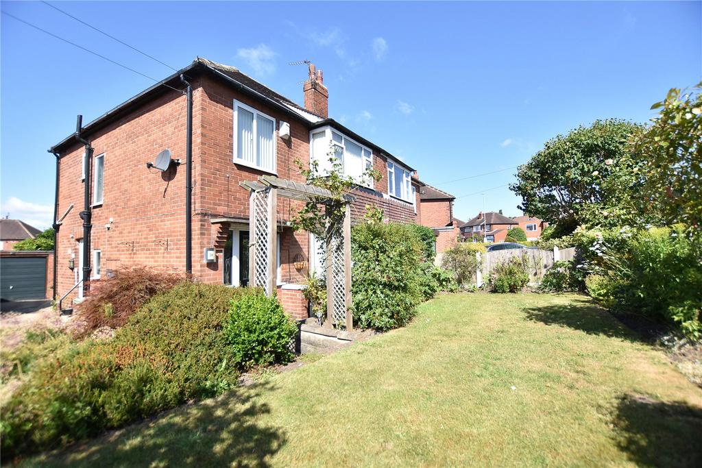 Manston Drive, Leeds, West Yorkshire 3 bed semi-detached house - £274,995