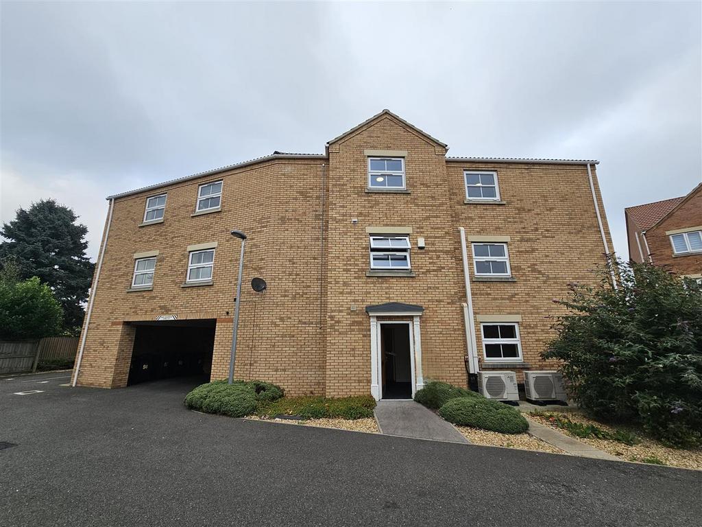 Fenmen Place, Wisbech 2 bed flat - £725 pcm (£167 pw)
