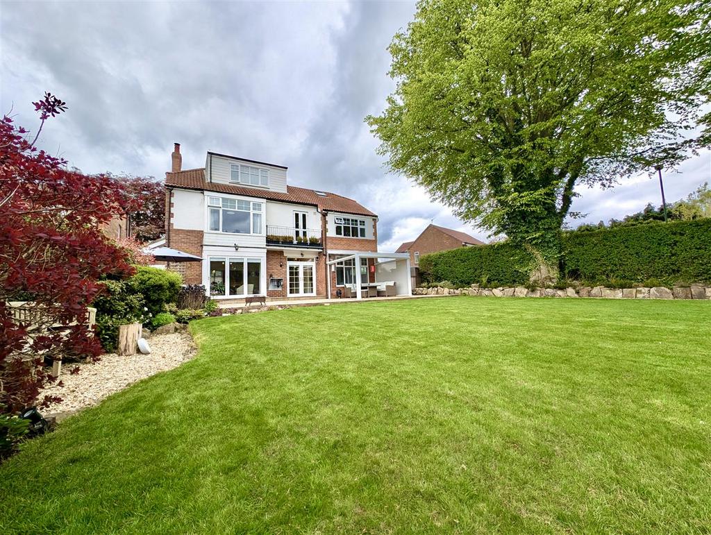 Hillcrest, High Shincliffe, Durham 5 bed detached house for sale - £975,000