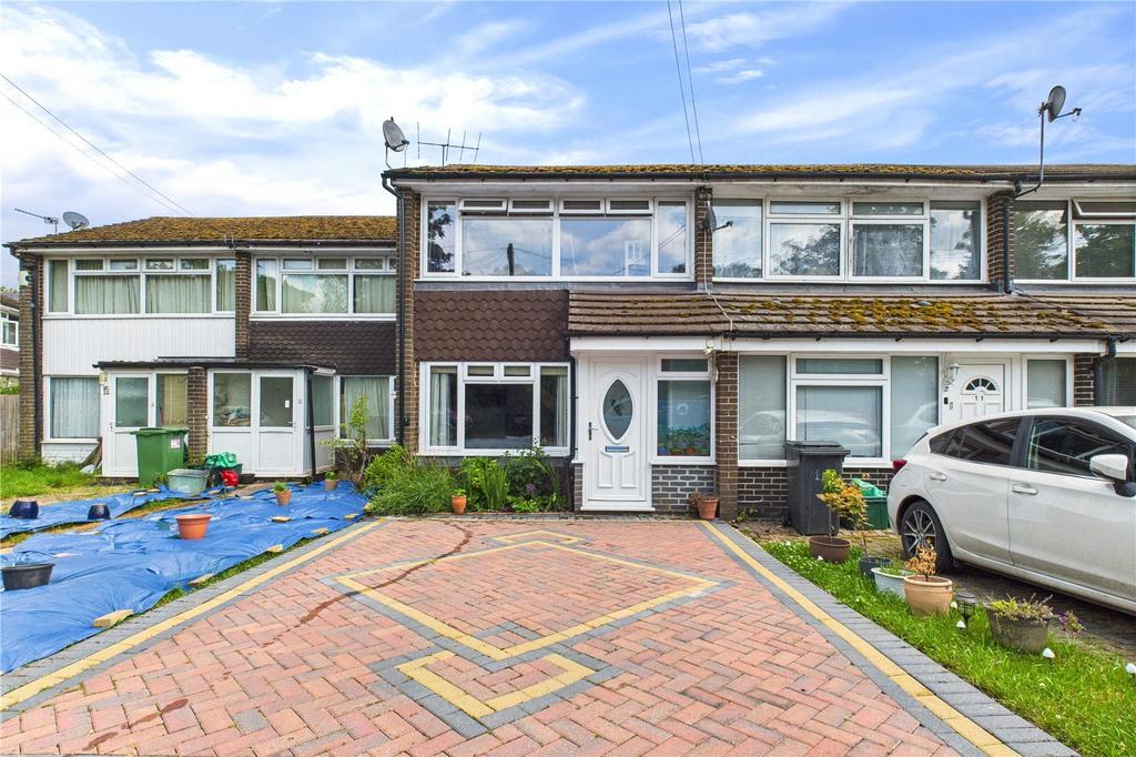 Angel Mead, Woolhampton, Reading... 2 bed terraced house for sale - £ ...