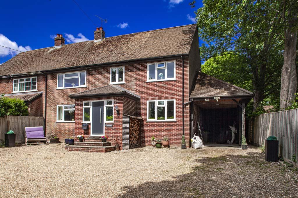 1 Shenstone Villas, Compton, RG20 4 bed property for sale - £695,000