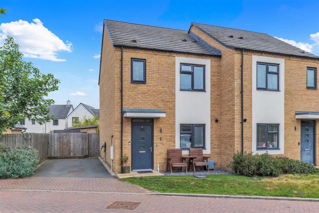Hillfort Road, Meon Vale... 3 bed semi-detached house - £269,950