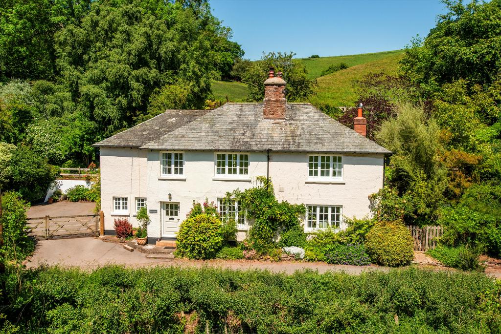 Crediton, Exeter, EX17 4 bed detached house for sale - £825,000