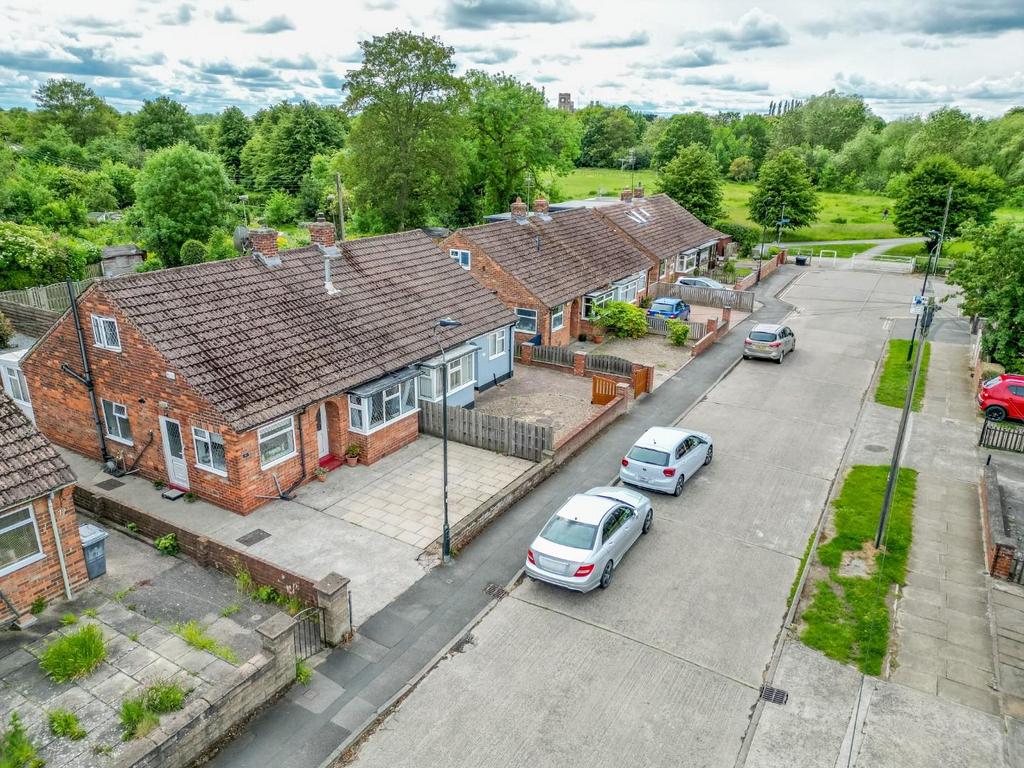 Maple Grove, York 2 bed semi-detached bungalow - £385,000