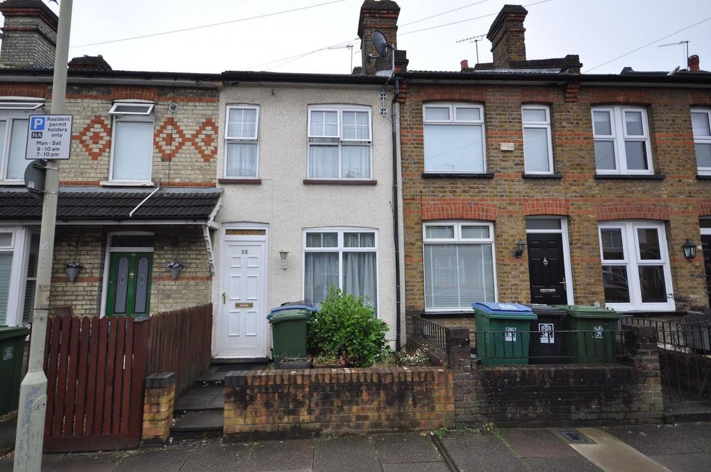 Regent Street, Watford WD24 2 bed terraced house to rent - £1,550 pcm ...