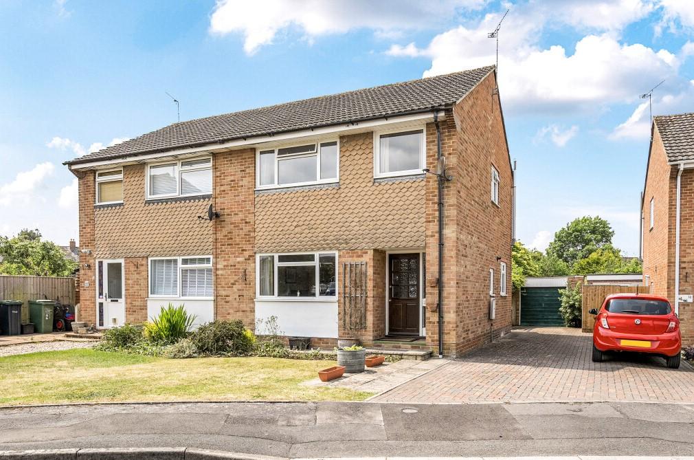 Peartree Close, Purton, Purton, SN5 3 bed semi-detached house for sale ...