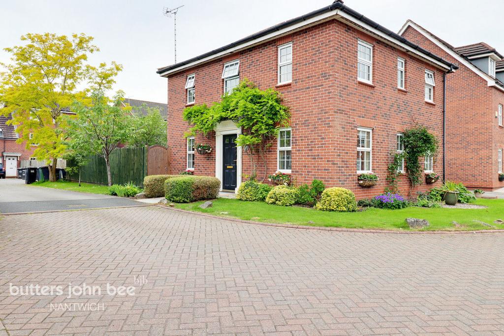 Chadwicke Close, Nantwich 4 bed detached house for sale - £375,000